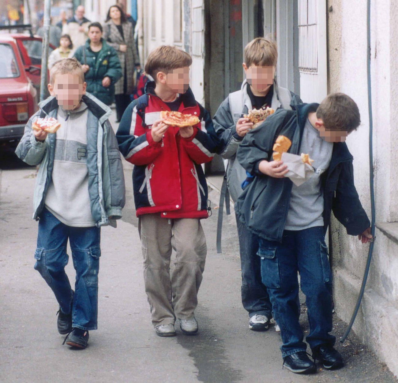 Niko ne vodi računa šta nam deca jedu u školi - Blic