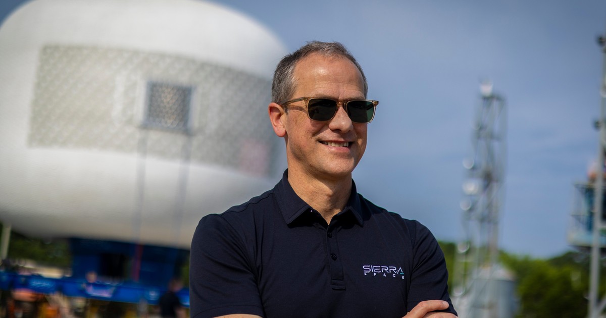 I spent 337 days in space working at NASA and left for a desk job. I ...