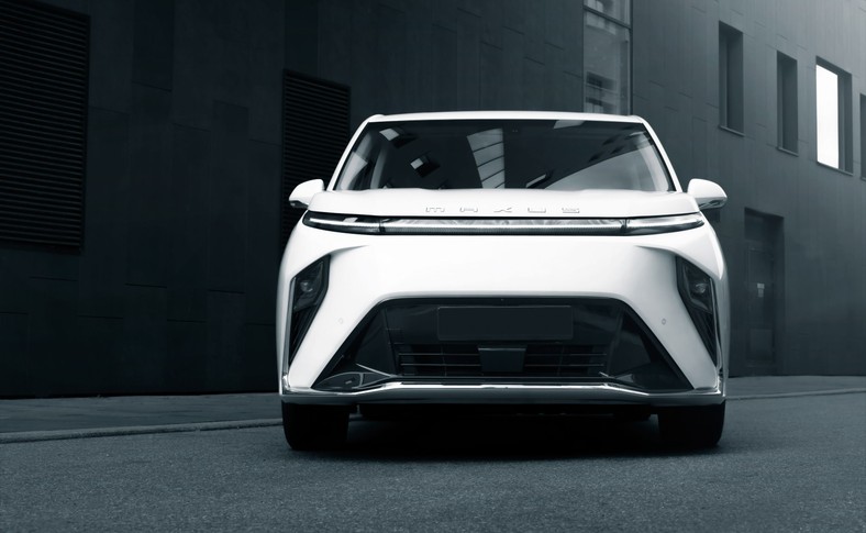 Maxus MIFA 9 wjeżdża do Polski. Nowa marka zaskakuje wielką premierą ...