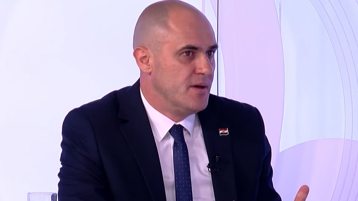 Uhapšen bivši hrvatski ministar Josio Dabro: Dozvolio detetu da baci ...