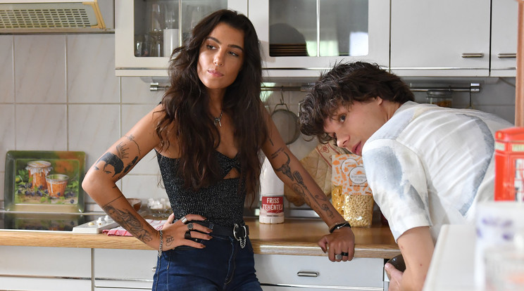 Érzelmi hullámvasutat élt át Tóth Andi a Hazatalálsz forgatásán - Blikk