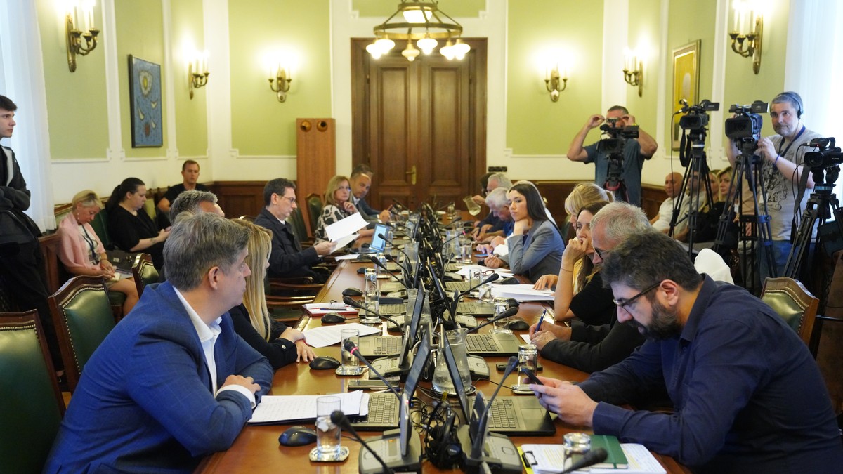 Odbor za kulturu i informisanje: Odlaže se javno saslušanje kandidata ...