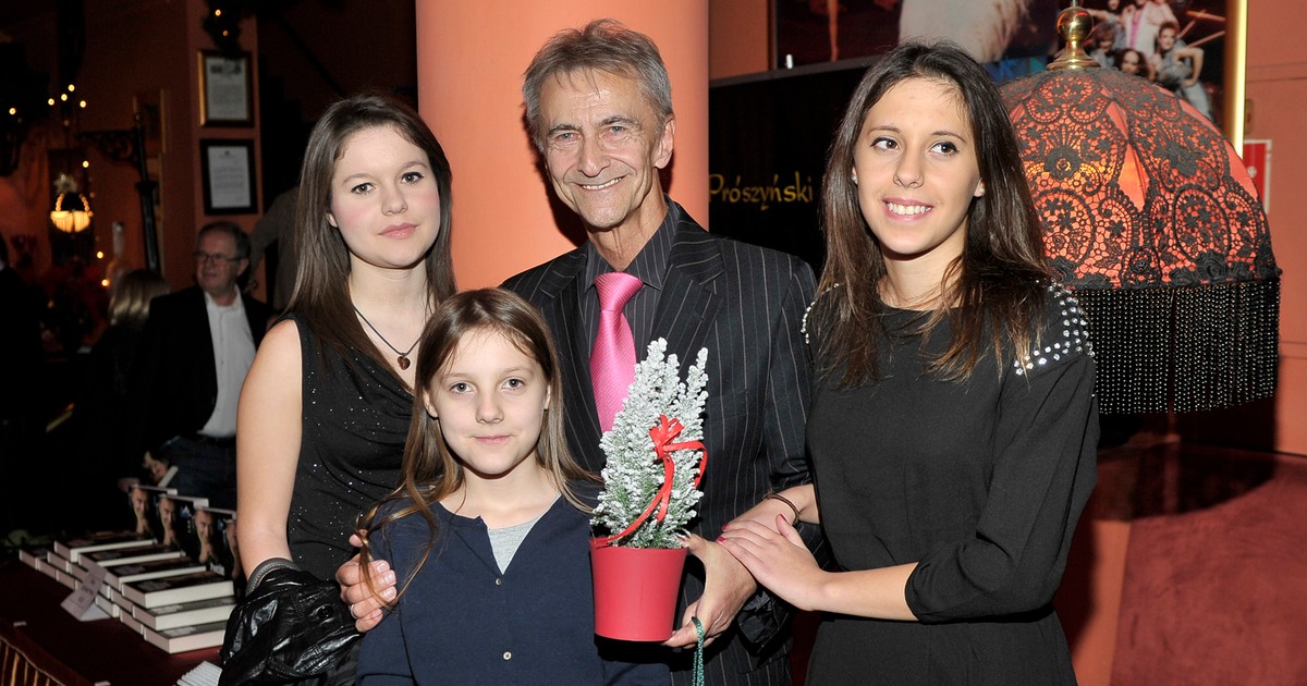 Zulu Gula pokazał swoje córki. Podobne? - Kobieta