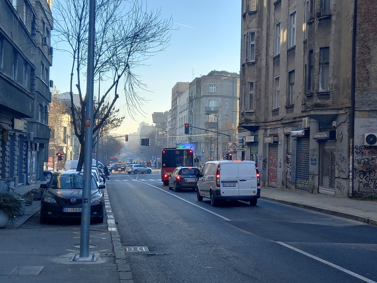 Bizarna scena iz saobraćaja šokirala vozače: Prizor kao iz nekog crtanog filma - Blic
