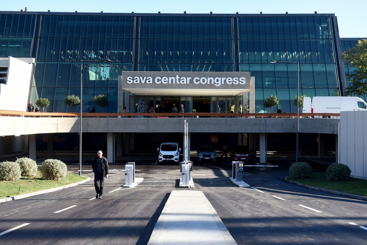 (Foto, video): Bili smo u renoviranom Sava centru, evo kako sada izgleda jedan od simbola ...
