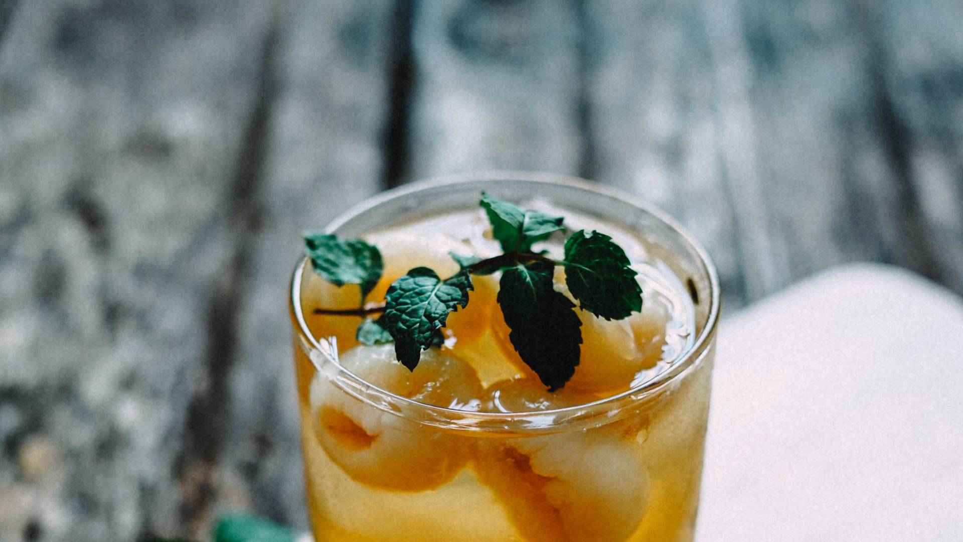 Owoc liczi – smak, właściwości (wartości odżywcze, witaminy), jak obrać ...