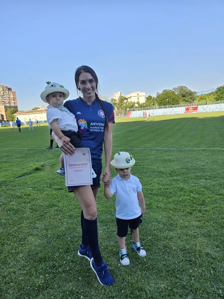 Ivana Korab o suprugu kog je krila: "Sad bar ne pričaju da je ružan ...