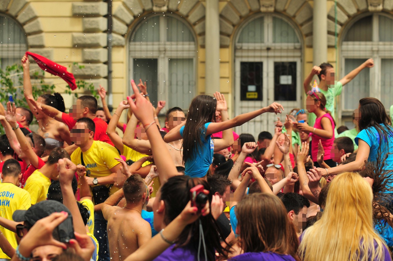 NEMA "A SAD ADIO": Kako je maturantima korona ukrala najslađe proleće ...