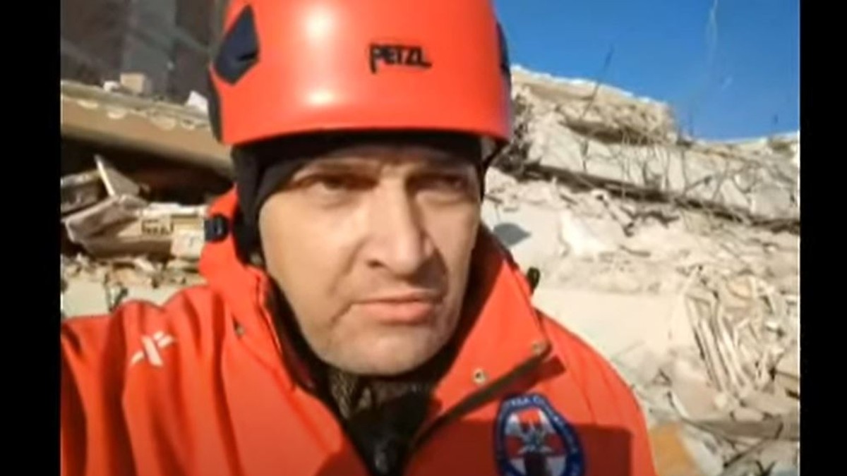 Spasilac Miroslav 2.000 evra koje je dobio kao nagradu od predsednika ...