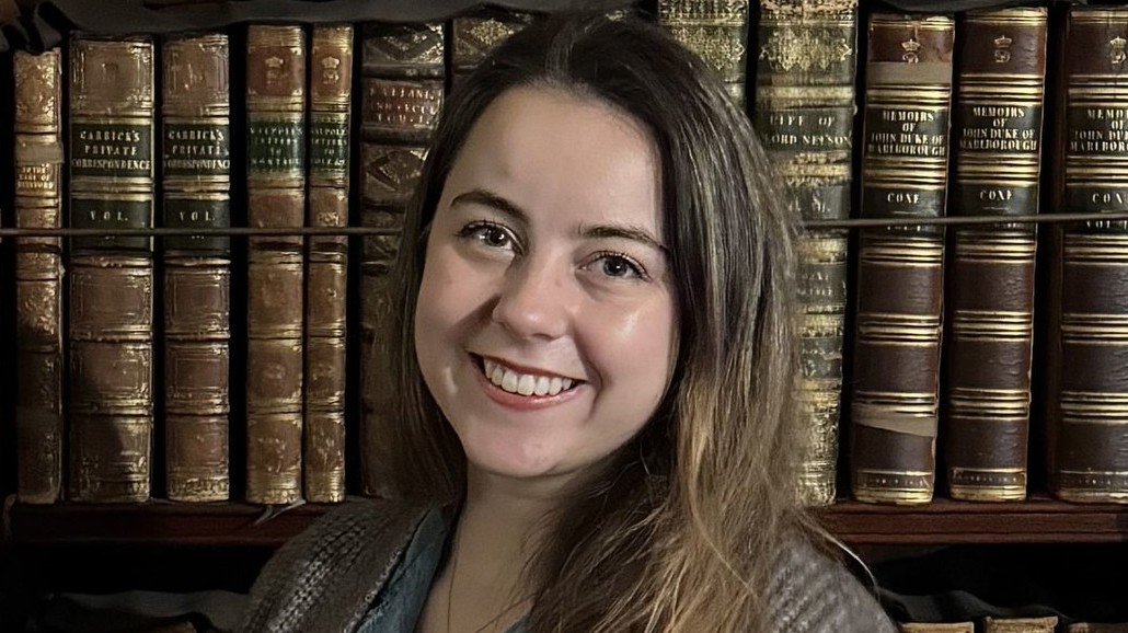 Mladej žene za 3 týždne extrémne narástli prsia: Zdrvujúca príčina! FOTO | Koktejl.sk