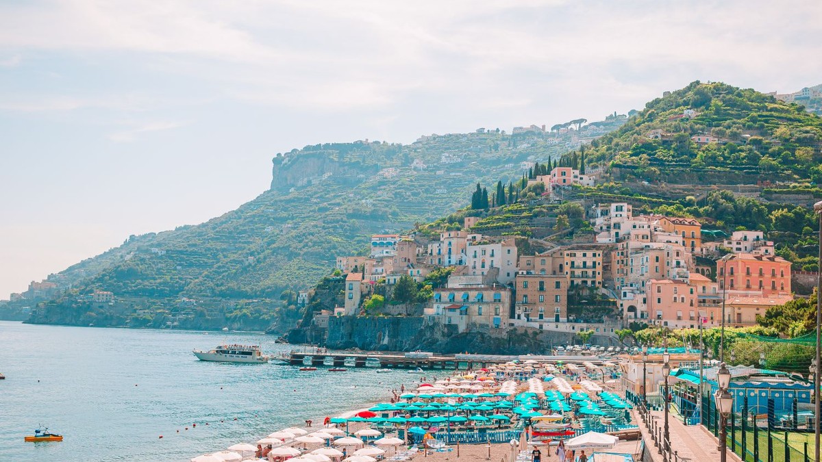 Da li znate gde letuju Italijani kada je prevelika gužva na Amalfi ...