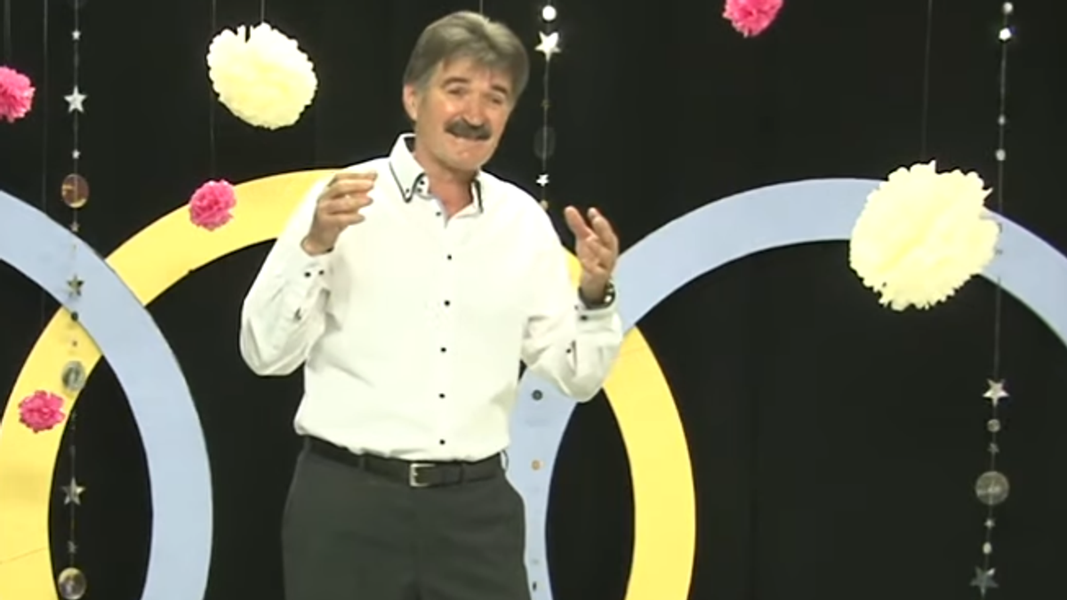 Srpski pevač pušten iz zatvora: Rajko Lalić pušten da se brani sa ...