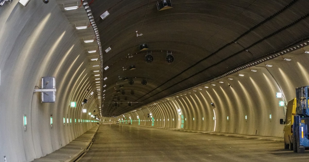 Tunel na Zakopiance. W sobotę 12 listopada otwarcie. Budowa trwała 5 ...