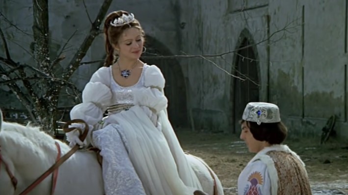 Prečo v Troch orieškoch pre Popolušku nepadol žiaden bozk? Vysvetlenie ...