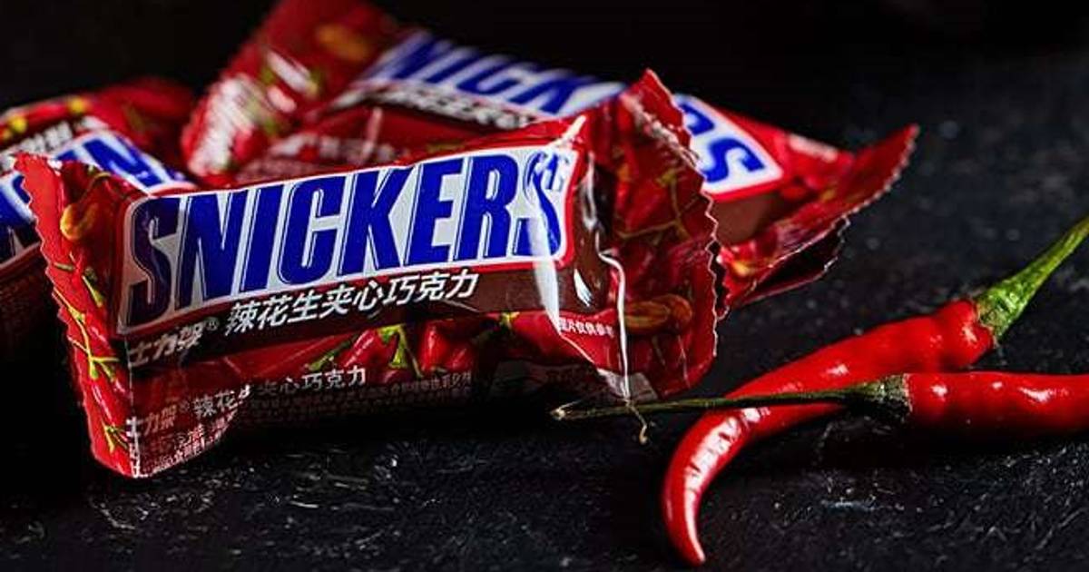 Nagyon csípjük: chilis-mogyorós csokival hódít a Snickers