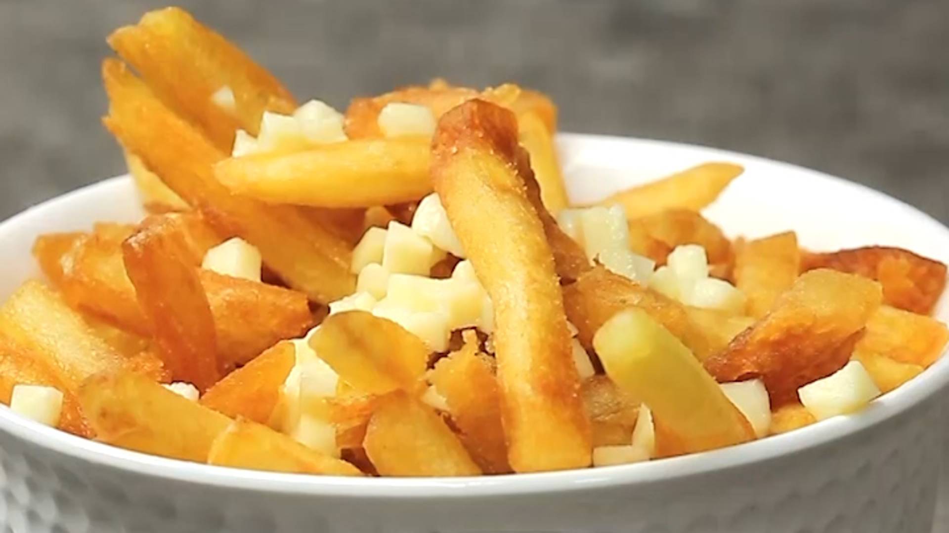 Recept Kanadski_pomfrit Noizz