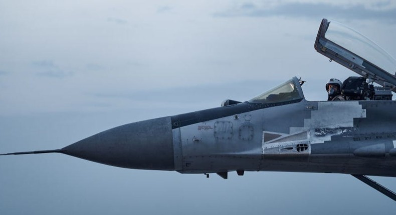 Ukraine's air force dropped a wild video of a MiG-29 hugging the ground ...