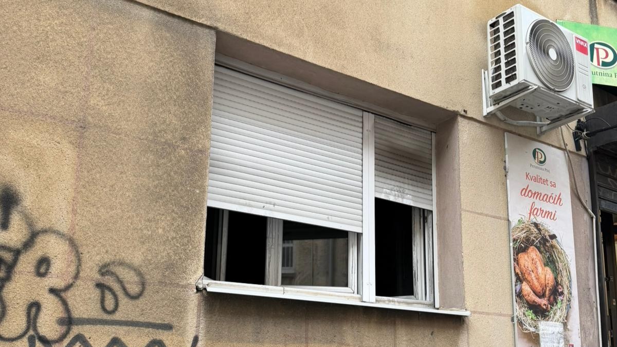 (Foto) Požar u stanu na Vračaru! Gorelo 70 metara kvadratnih ...