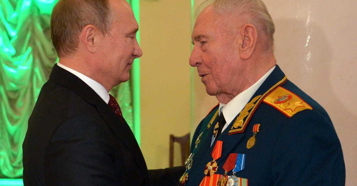 Ostatni marszałek ZSRR z orderem od Władimira Putina - Dziennik.pl