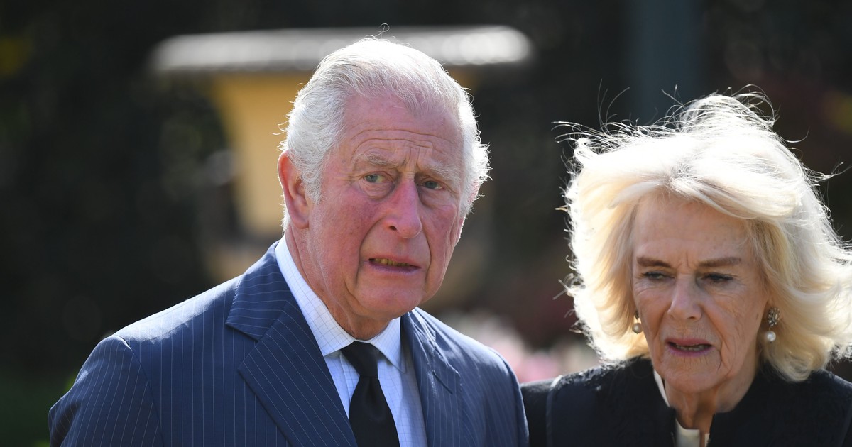 Betelt a pohár! Meglépte Károly herceg, Archie-n keresztül bünteti ...