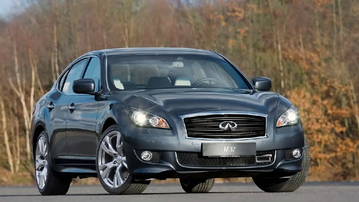 Infiniti M37