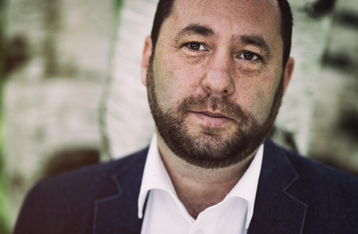 Prof. Jan Hartman: PiS odwołuje się do ludzkich lęków. Wywiad - Newsweek.pl