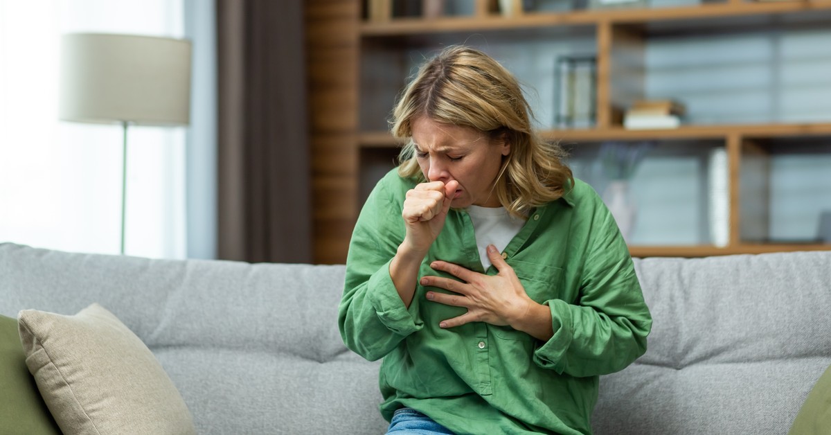 Krztusiec (koklusz). Jakie ma objawy i jak zapobiegać zakażeniu ...