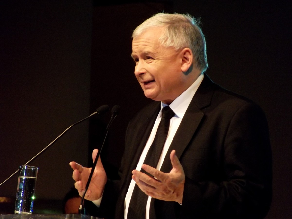 Kaczyński: Tusk kwalifikuje się pod bardzo ciężki artykuł Kodeksu ... Kaczyński: Tusk kwalifikuje się pod bardzo ciężki artykuł Kodeksu ...