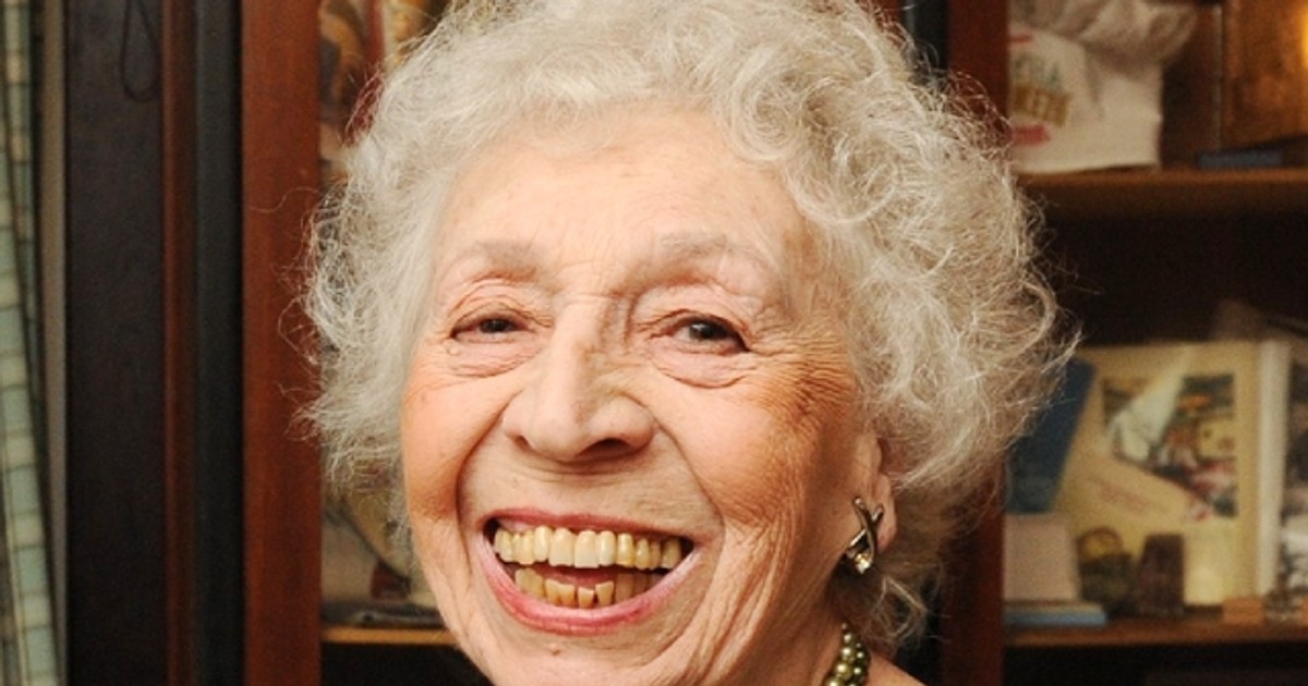 Meghalt Bakó Márta - Rúzs Online