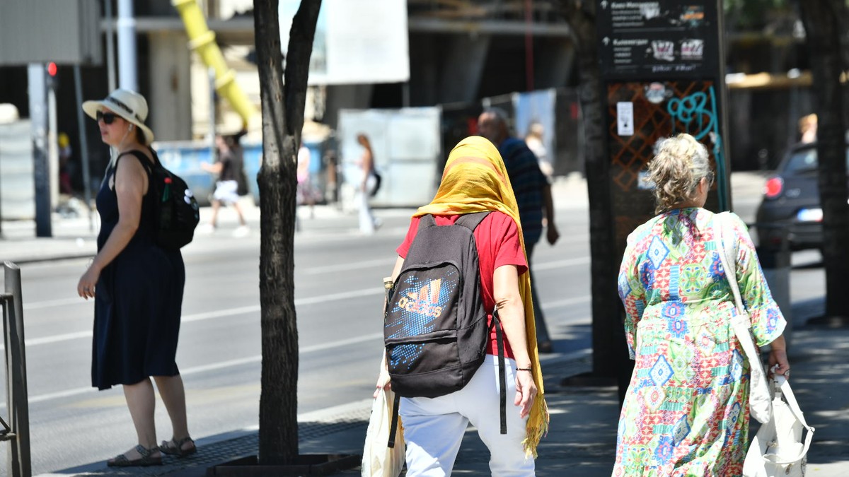 Tek je 14 sati a u ovom gradu u Srbiji je 45 stepeni, evo gde je još ...