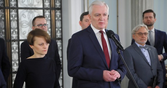 Jarosław Gowin podaje się do dymisji. Fala komentarzy - Wiadomości