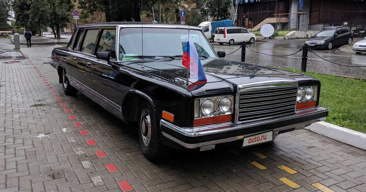 Ził 41045 - radziecka rządowa limuzyna na sprzedaż za 37 mln rubli