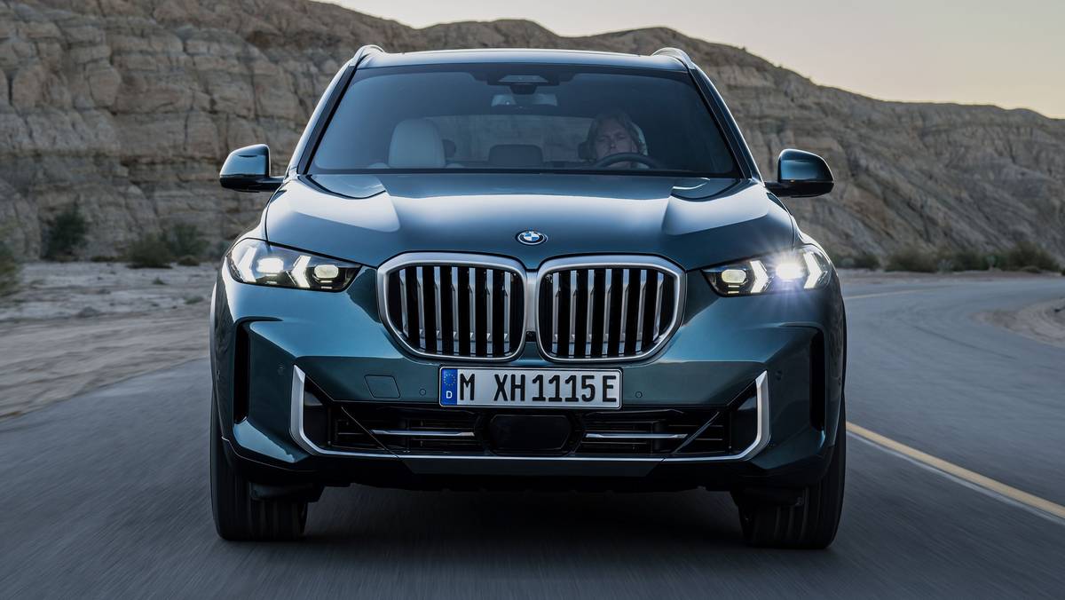 BMW X5 i X6 zmodernizowane. To pierwszy większy lifting X5 od pięciu lat!