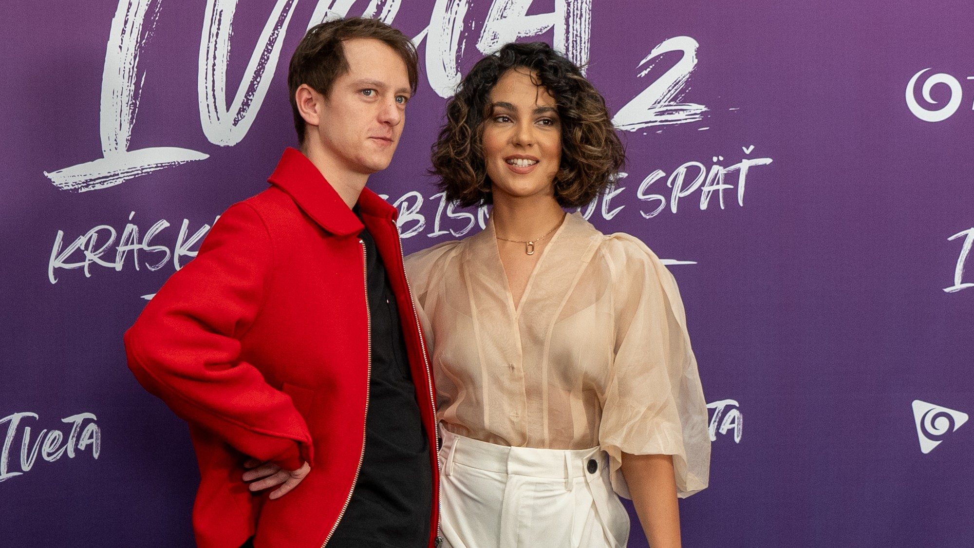 Herec Michal Kiník zo seriálu Iveta bude odpovedať na otázky! Pripojte ...