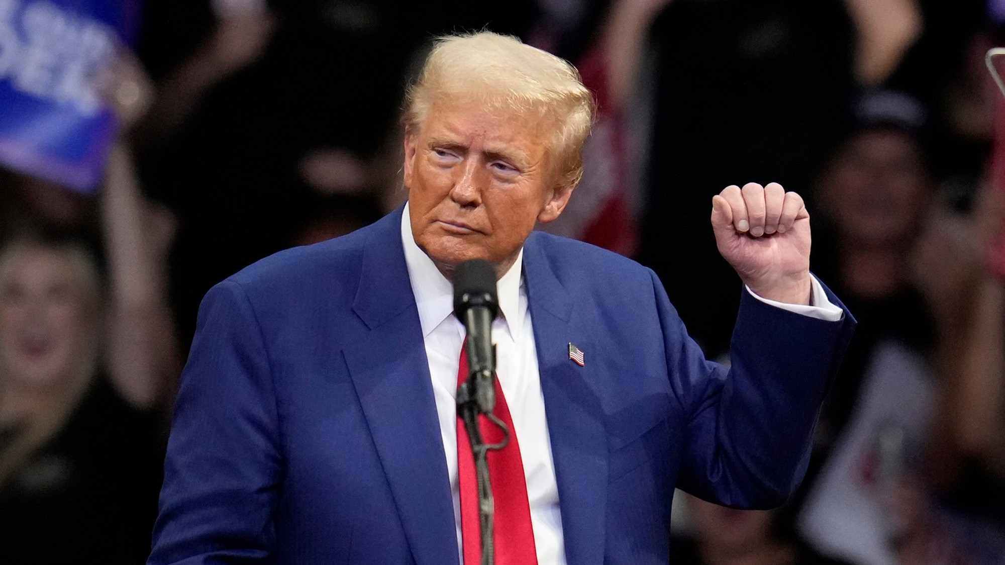 Ministrom obrany USA bude moderátor a veterán: Trump oznámil meno ...