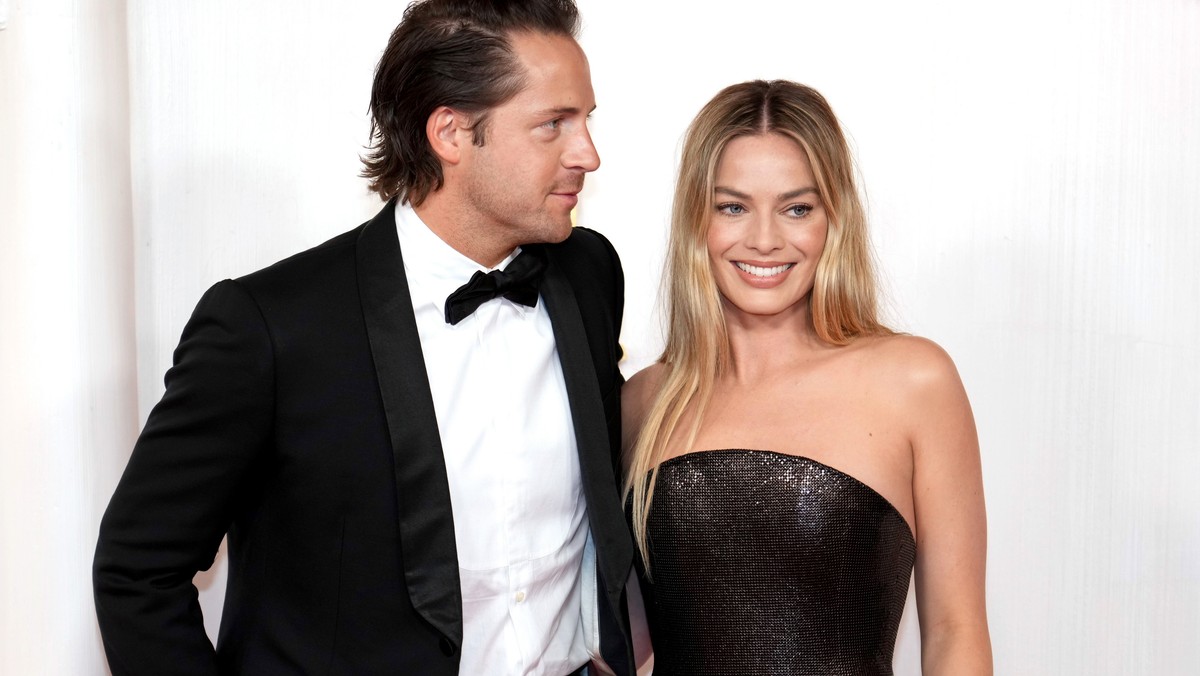 Margot Robbie jest w ciąży. Zdjęcia z wakacji zdradziły wszystko ... Margot Robbie jest w ciąży. Zdjęcia z wakacji zdradziły wszystko ...