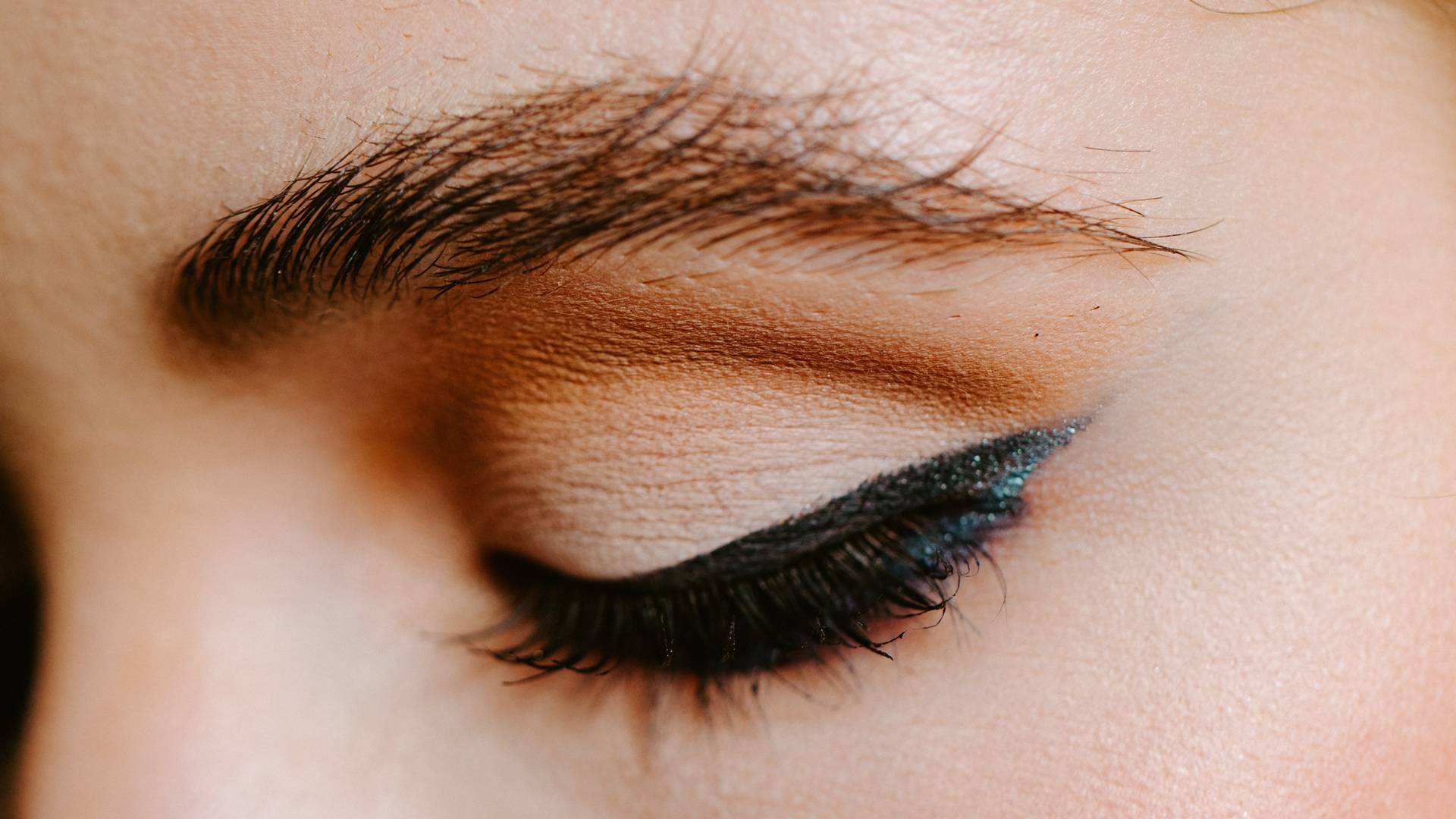 Pisaki do brwi, które dają efekt makijażu permanentnego | Ofeminin