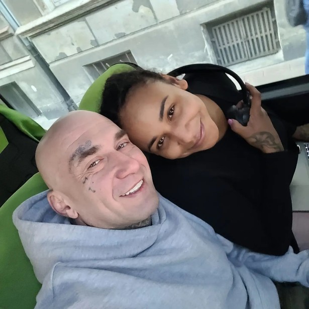 Raper Sobota i jego żona pozują NAGO w łóżku. To ich głos w ważnej ...