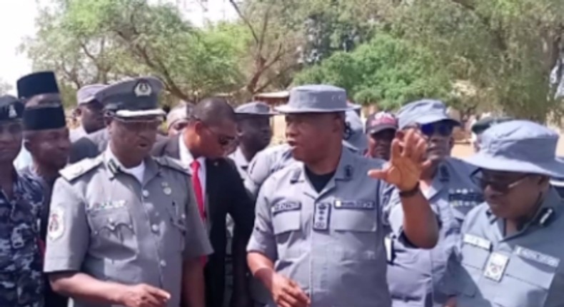 Nigeria Customs boss visits orphanage, lauds founder’s vision | Pulse Nigeria