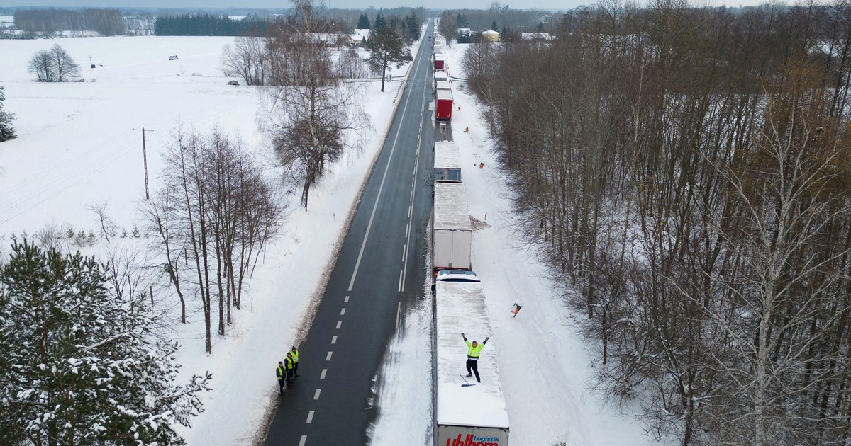 Ukraine's drone war offensive threatened by Polish truckers' month-long ...