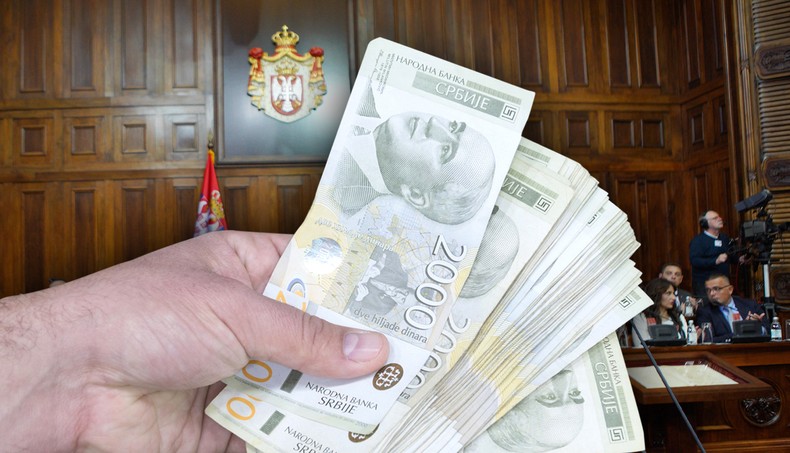 Druga aukcija državnih hartija: Novi rekord u tražnji na domaćem ...