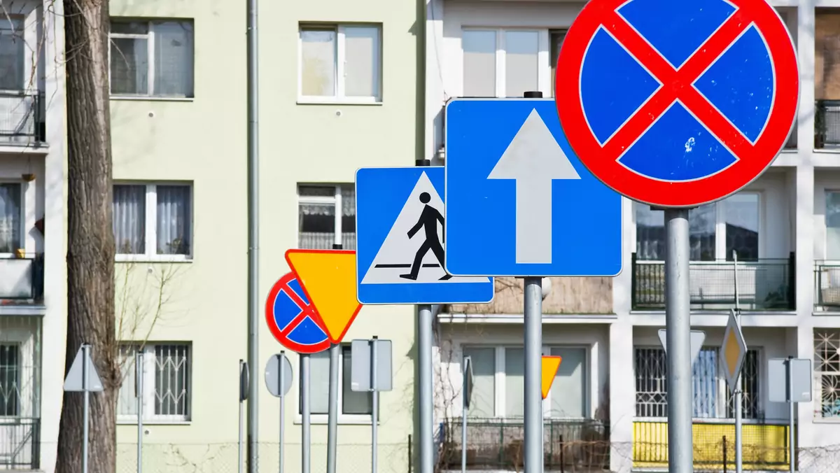 Znaki informacyjne - co oznaczają i jak wyglądają?