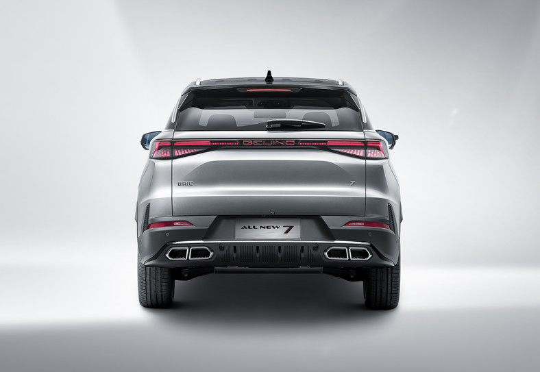 Nowy chiński SUV błyszczał na targach w Poznaniu. BAIC Beijing 7 zwraca ...