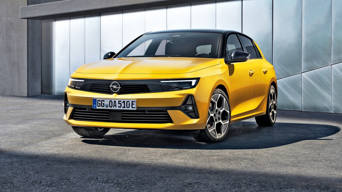 Nowy Opel Astra cena. Nowy Opel Astra w Polsce