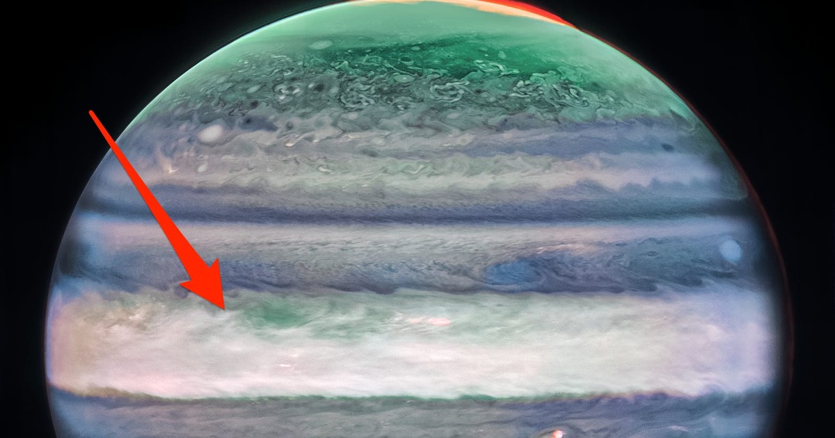 James Webb Space Telescope discovers Jupiter has a jet stream whipping ...