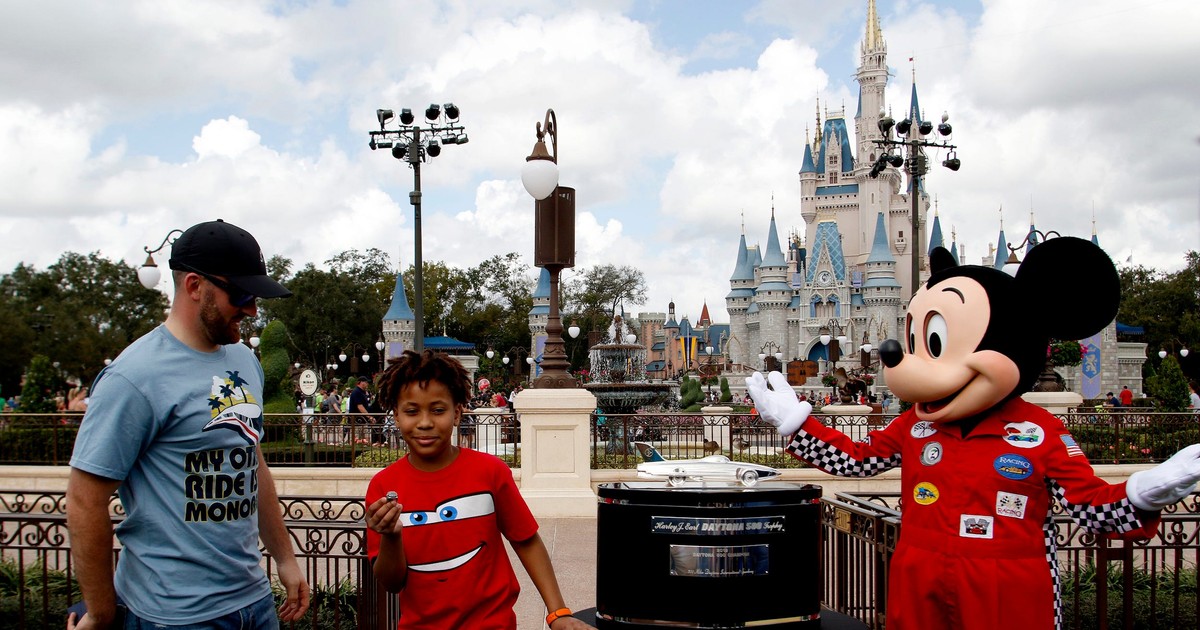 Disney World has a bigger problem than Ron DeSantis: people aren't ...