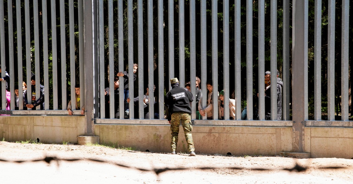 Incydent na granicy z Białorusią. Migrant ugodził polskiego żołnierza nożem - Forsal.pl