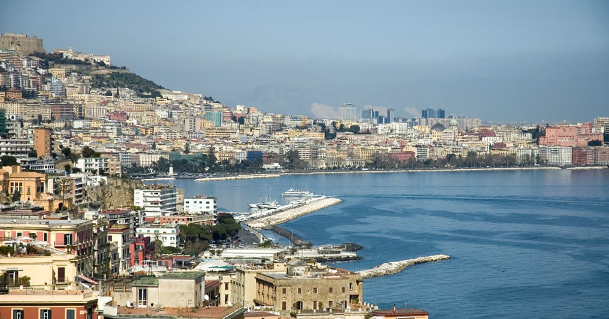 Włochy: Neapol najtańszym miastem - Podróże