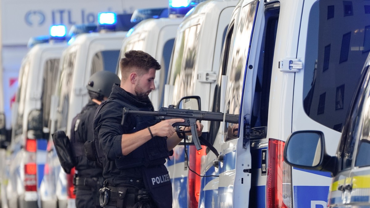 Pucnjava kod izraelskog konzulata u Minhenu, napadač upucan - Blic