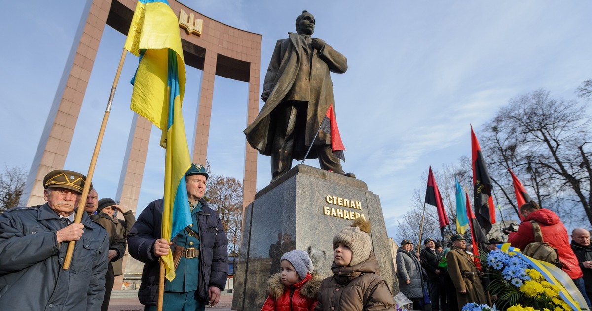 Zniknął wpis upamiętniający Banderę na profilach Rady Najwyższej ...